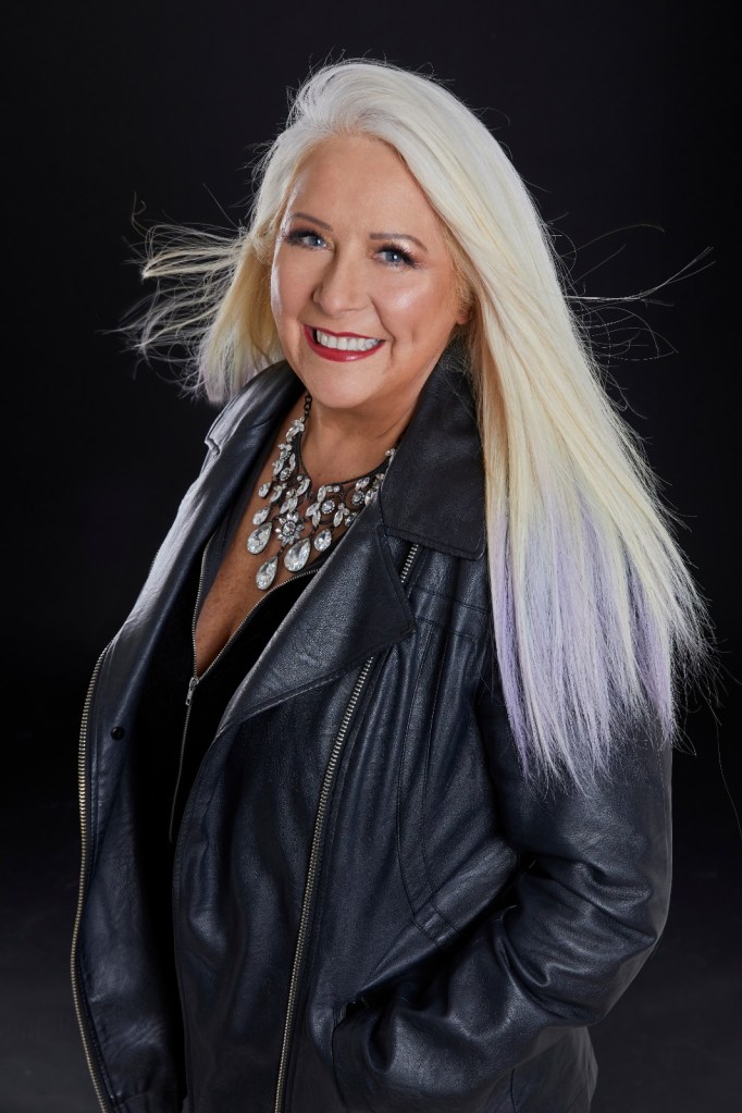 Samantha Lee Howe ‘s Seven Favourite things. – 2Shades Magazine